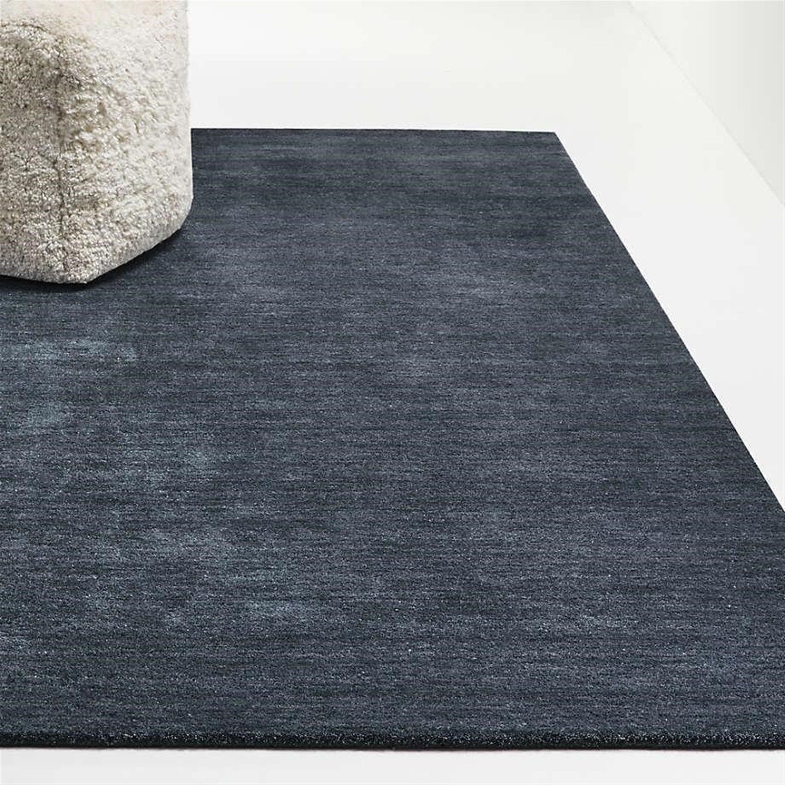 Modern Indigo Blue Area Rug Solid Color Plain Wool Rug